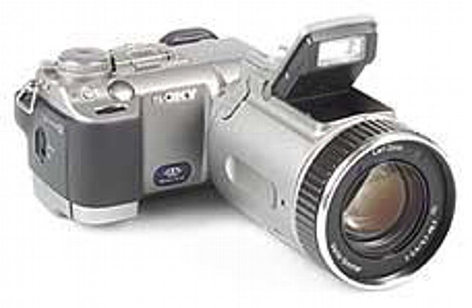 Testbericht: Sony DSC-F707 Bridge-Kamera, Kompaktkamera
