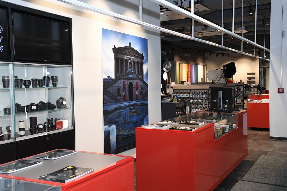 Calumet bietet alles für Fotografen und Videofilmer in Berlin ...