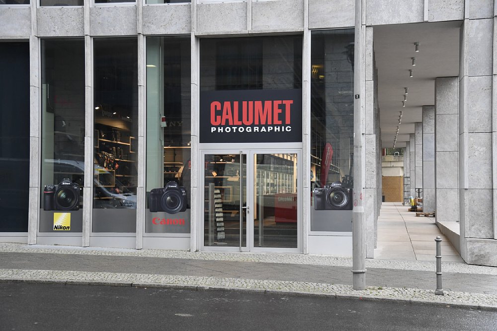 Calumet bietet alles für Fotografen und Videofilmer in Berlin ...