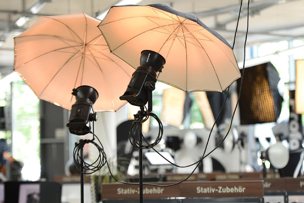 Calumet bietet alles für Fotografen und Videofilmer in Hamburg ...